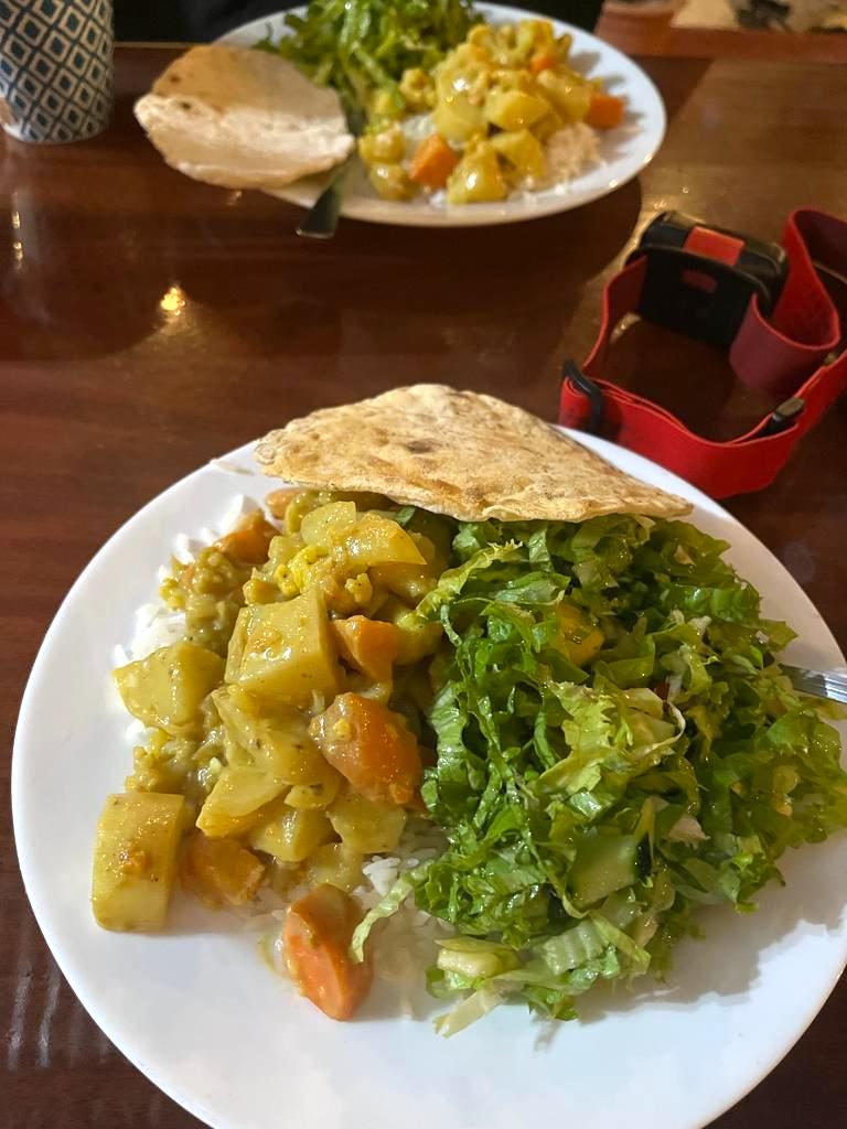 Potato Cauliflower Curry - NAVINA COSTA RICA